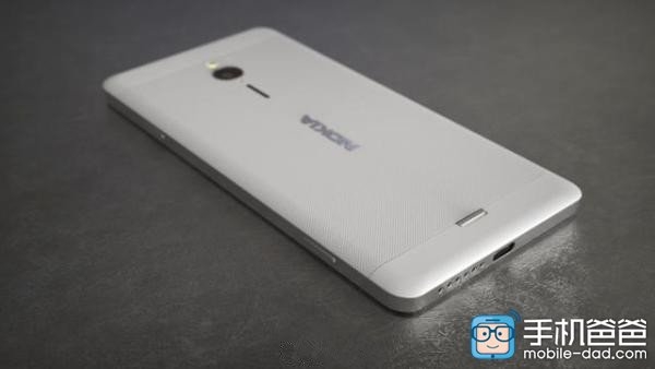 ลือ Nokia C9 สเปคแจ่ม บอดี้โลหะ, แรม 4GB และกล้อง 21 ล้าน