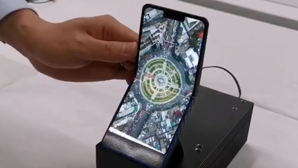 Sharp โชว์ของเด็ด ต้นแบบสมาร์ทโฟนพับเก็บได้หน้าจอ 6.2 นิ้ว [มีคลิป]