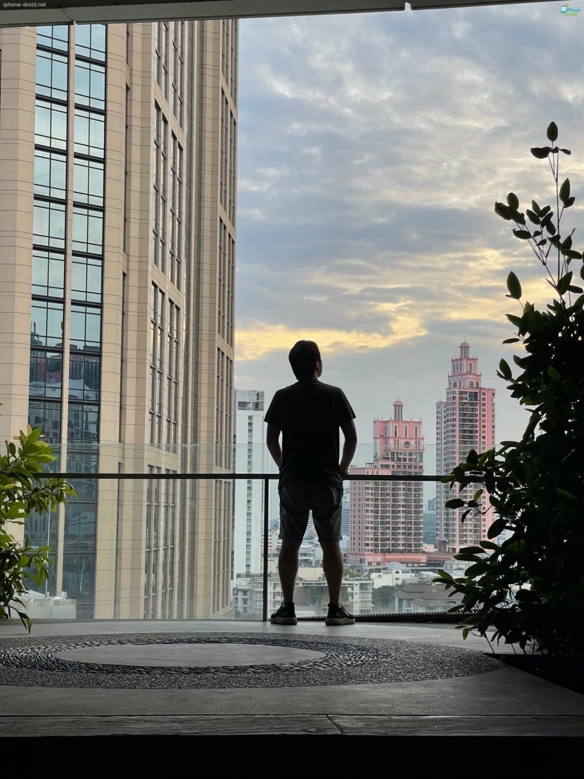 รีวิว iPhone 12 Pro Max หลังใช้งาน 1 เดือน เป็นอย่างไรและมีอะไรใหม่?