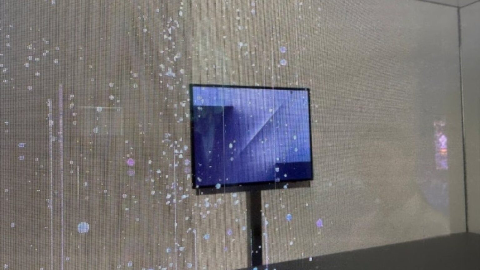 มาแล้ว ! หลุดเครื่องจริง Galaxy Z TriFold ในงาน K-Tech Showcase มีกล้อง ...