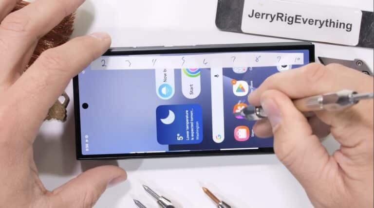 Galaxy Z TriFold สมาร์ทโฟนจอพับ 3 ทบสุดอลังการ ถูก JerryRigEverything ...