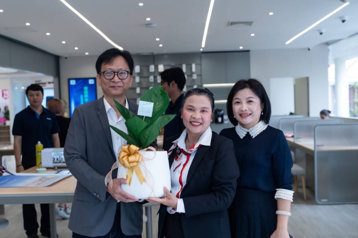 HONOR รุกตลาดภาคเหนือ เปิดตัว “HONOR Service Center สาขาเชียงใหม่” ดูแล ...